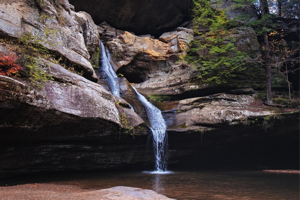 Beautiful Ash Cave to Cedar Falls Trail in the Hocking Hills - Hello ...